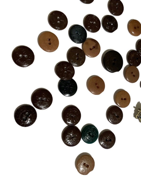 Vintage Canadian Girl Guide Buttons and Pin - Etsy Canada