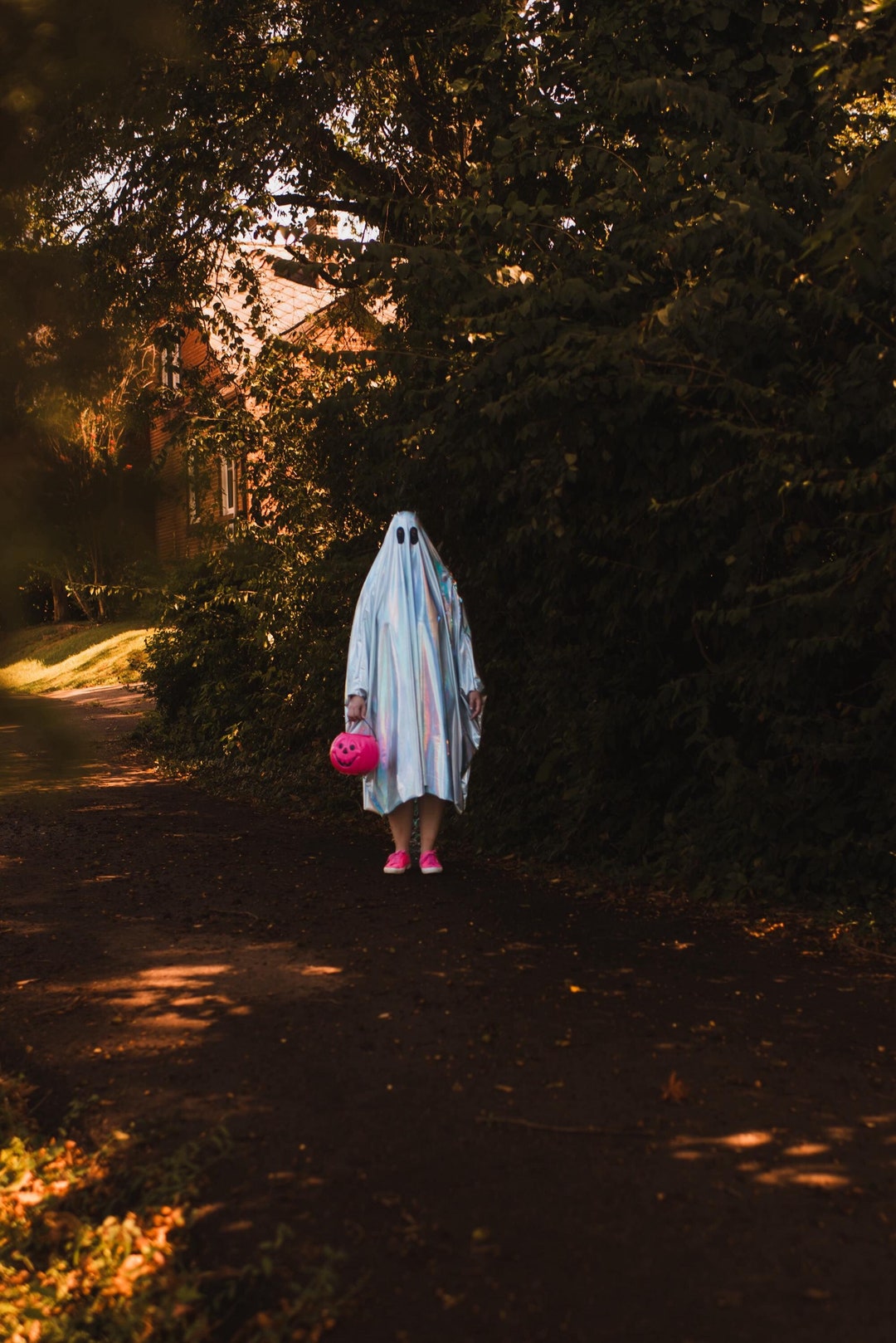Holographic Ghost Costume: Iridescent Unisex Adult Funny Halloween Robe ...