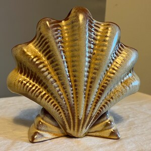 VINTAGE Frankoma Desert Gold Fan/clamshell Vase 54 - Etsy