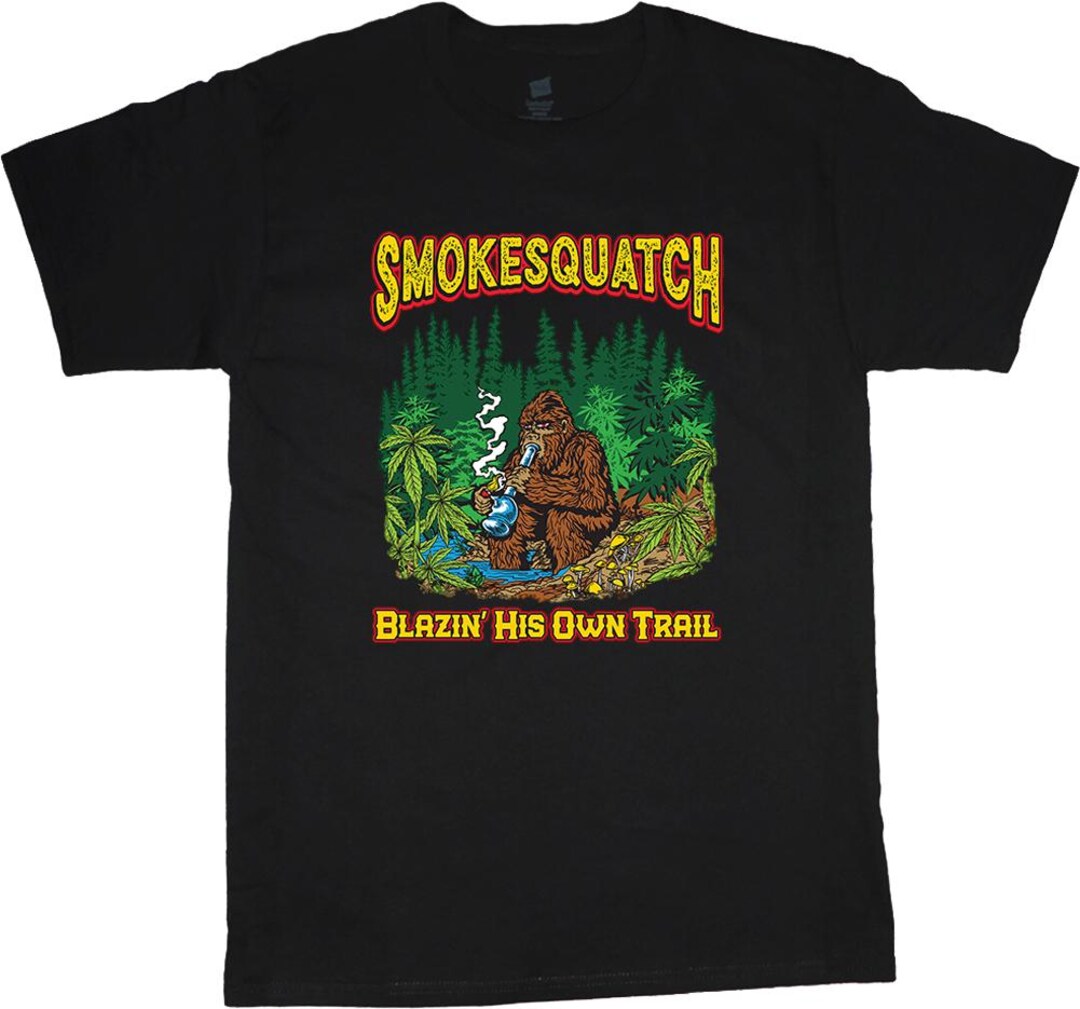 Funny Pot Smoking Sasquatch Big Foot Shirt Gift, Stoner T-shirt Tee ...