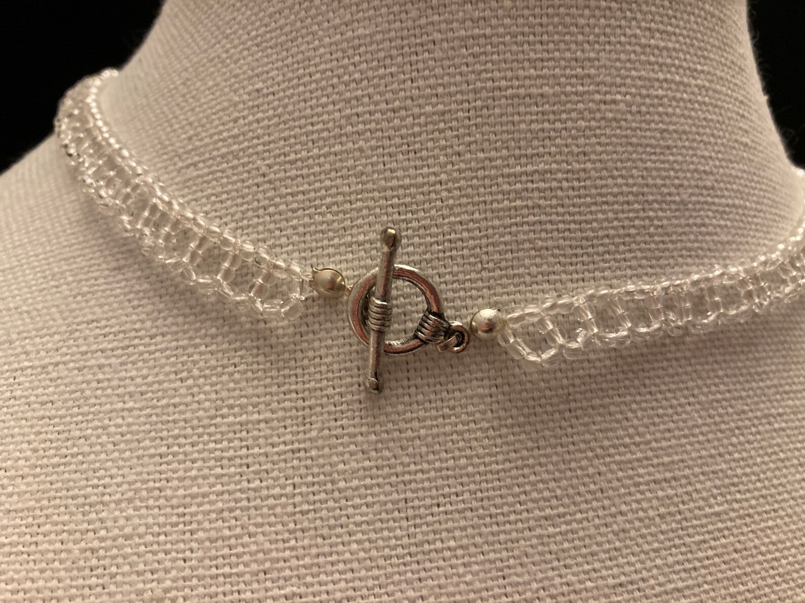 Conjunto de collares y pendientes hechos a mano claros y - Etsy España