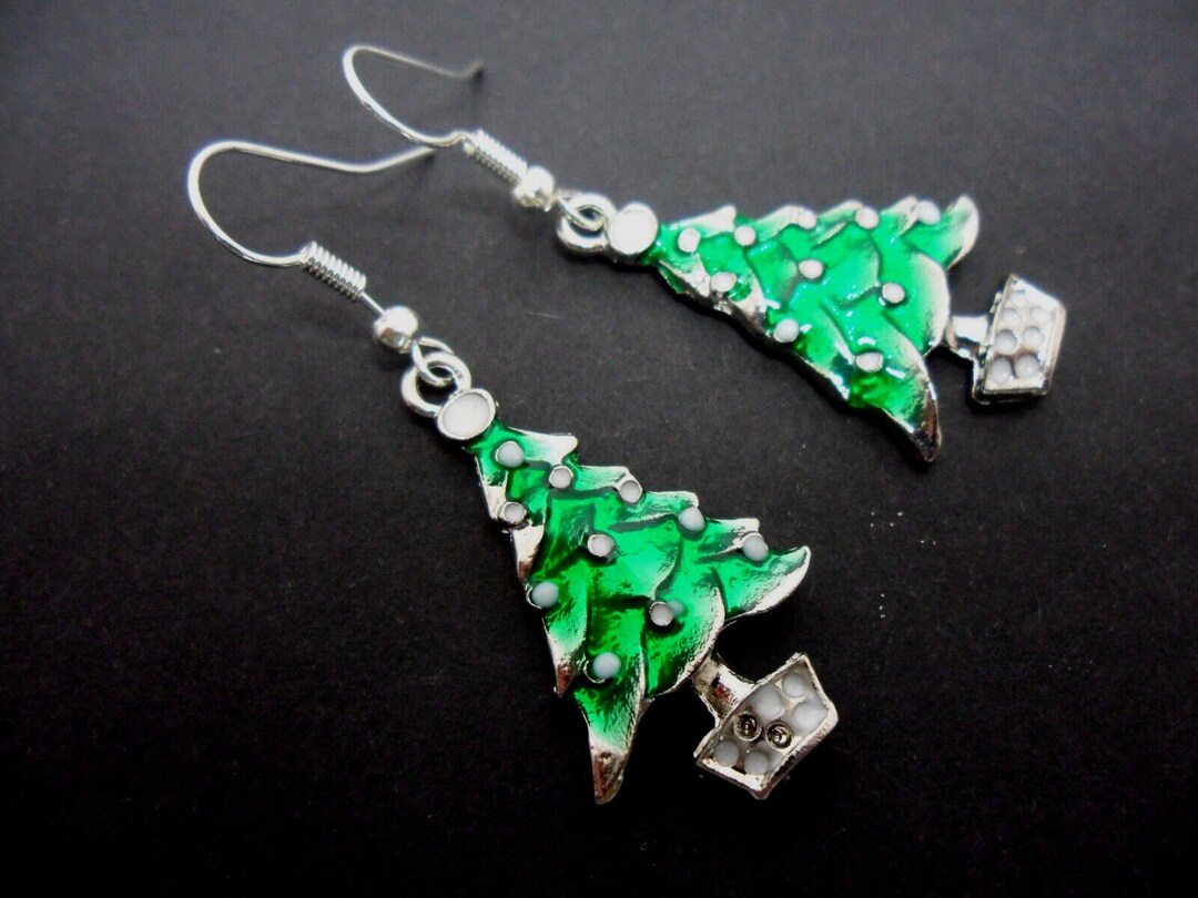 A Pair of Pretty Enamel Christmas Tree Themed Dangly Earrings. - Etsy