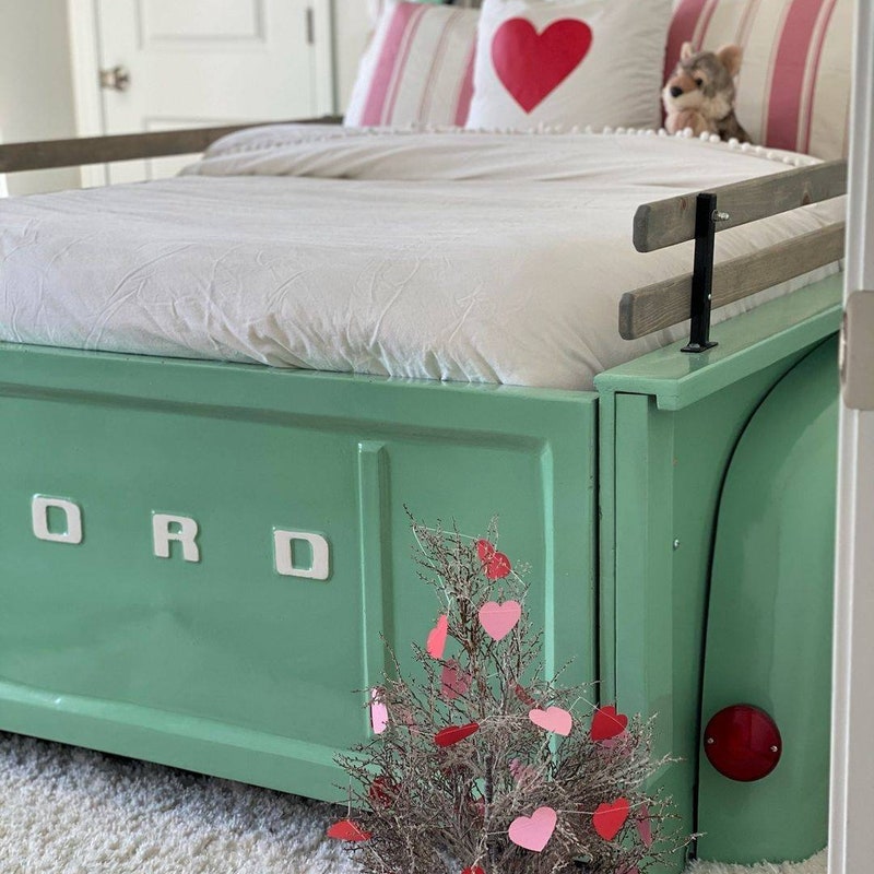 The Shelf Dude - Etsy