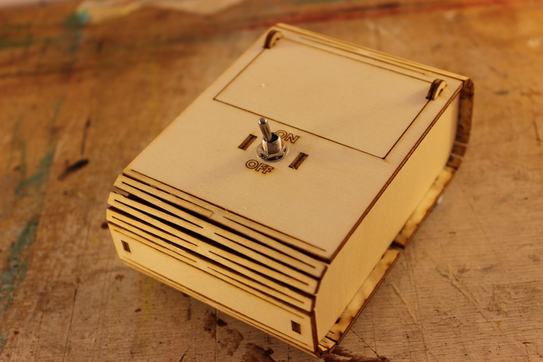 Useless Machine 2.0 - Etsy