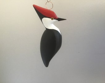 Wooden Woodpecker Ornament Wood-cut Pileated Woodpecker Decoration ...