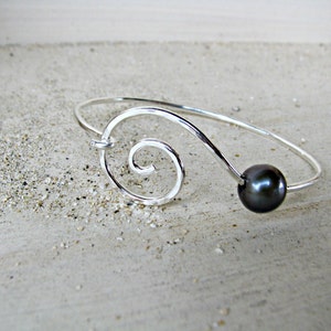 Silver Koru Bangle, Black Pearl Bangle, Koru Bracelet, Black Pearl ...