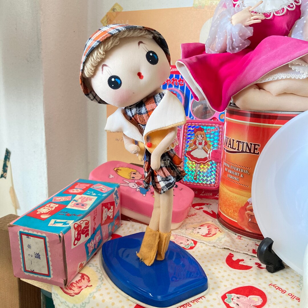 Cute Japanese Vintage Girl Pose Doll / Bradley Doll / Big Eyed Doll ...