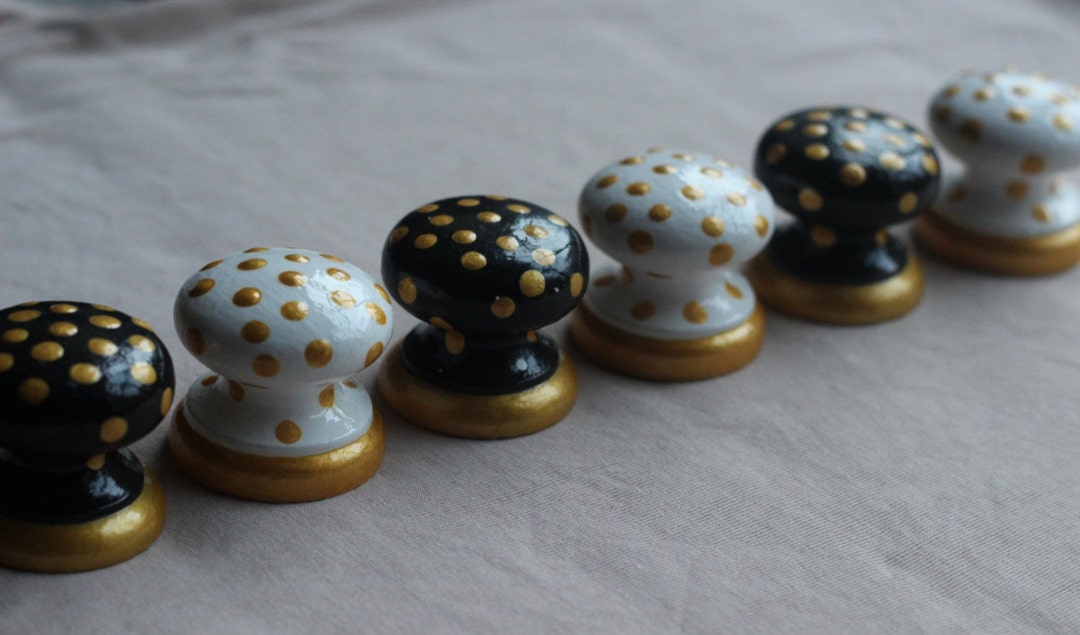 Knobs, Dresser Knobs, Drawer Pulls, Handles, Hand Painted by Cathy Jane, Neutral Decor, Black ...
