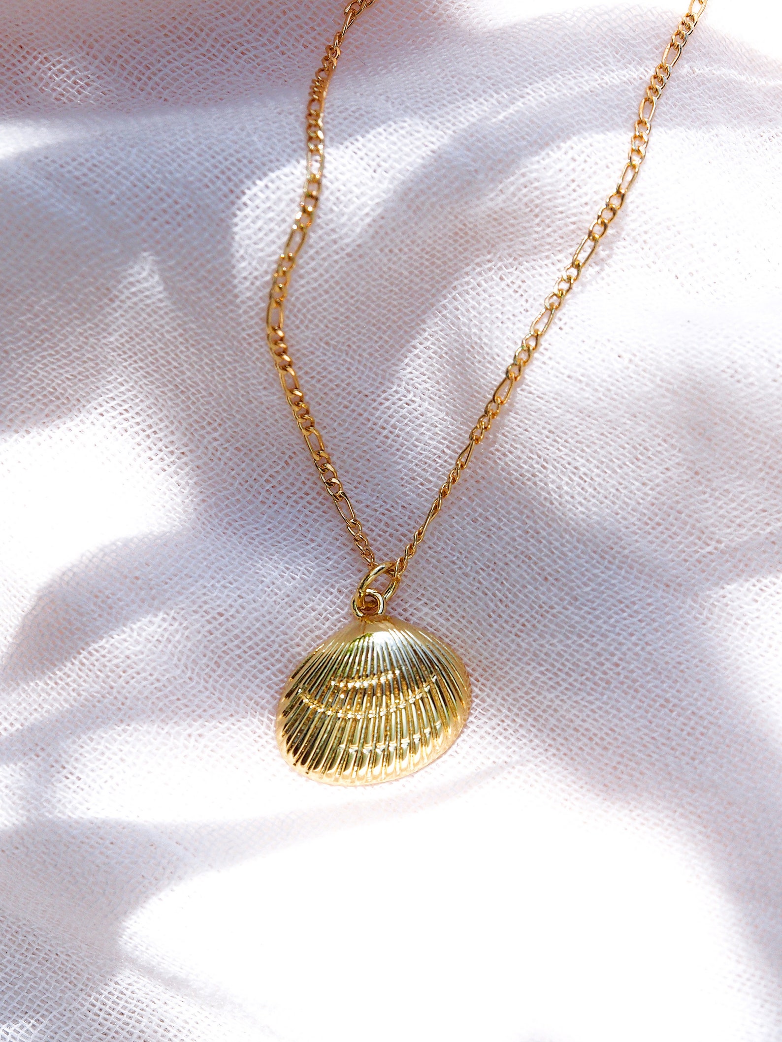 Gold Sea Shell Necklace, Shell Charm Necklace, Dainty Gold Necklace ...