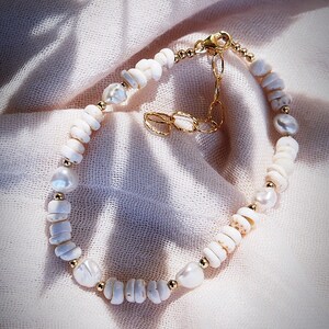 Keshi Pearl Puka Shell Anklet Poa, Shell & Pearl Anklet, White Pearl ...