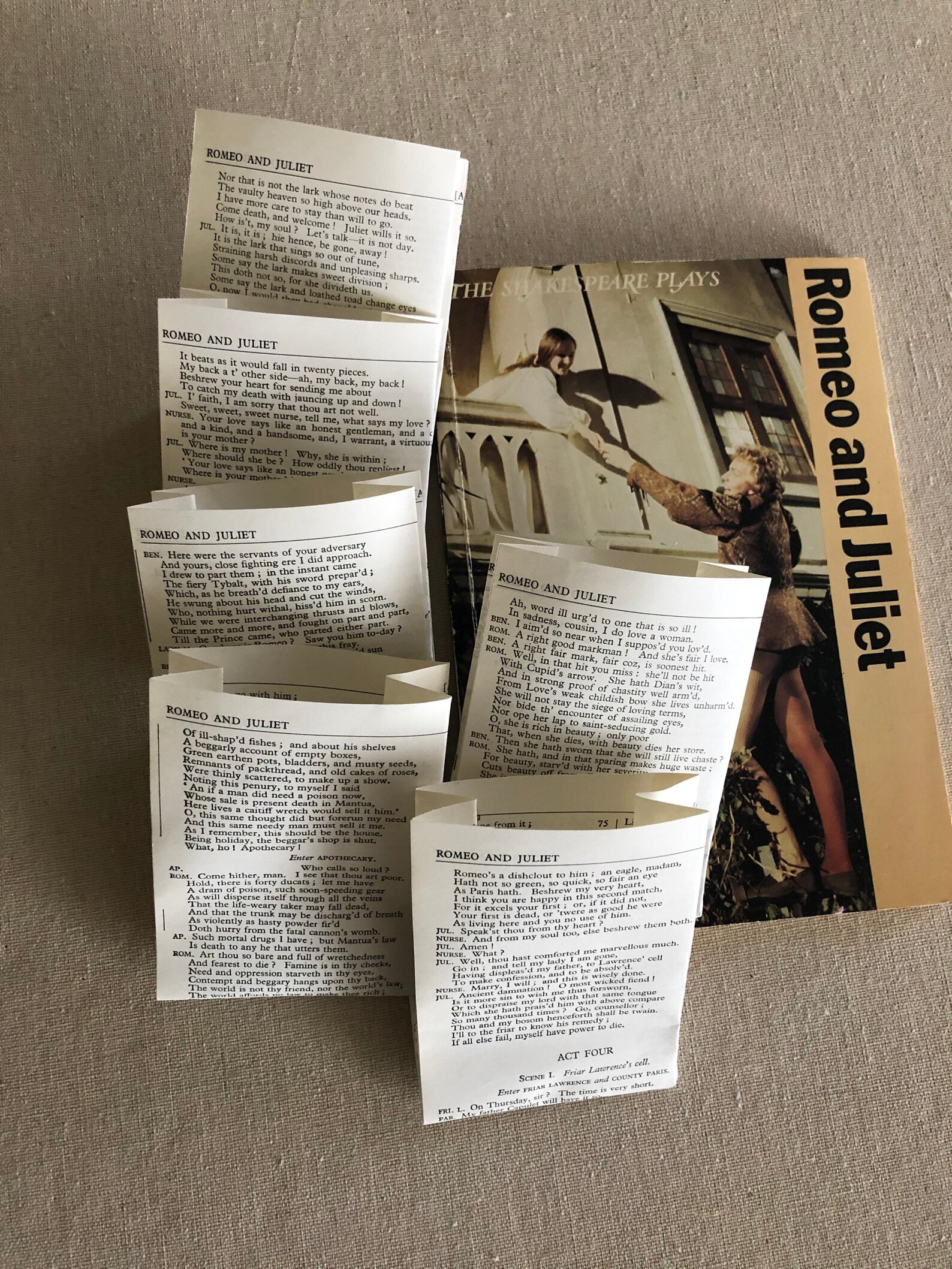 Romeo & Juliet Book Page Luminaries Tiny Luminary Bags - Etsy