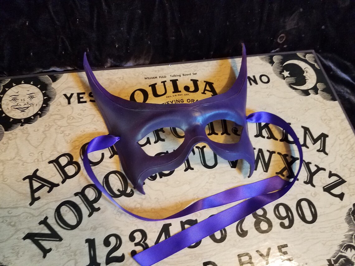 Huntress Mask - Hand Made Leather Mask - Etsy