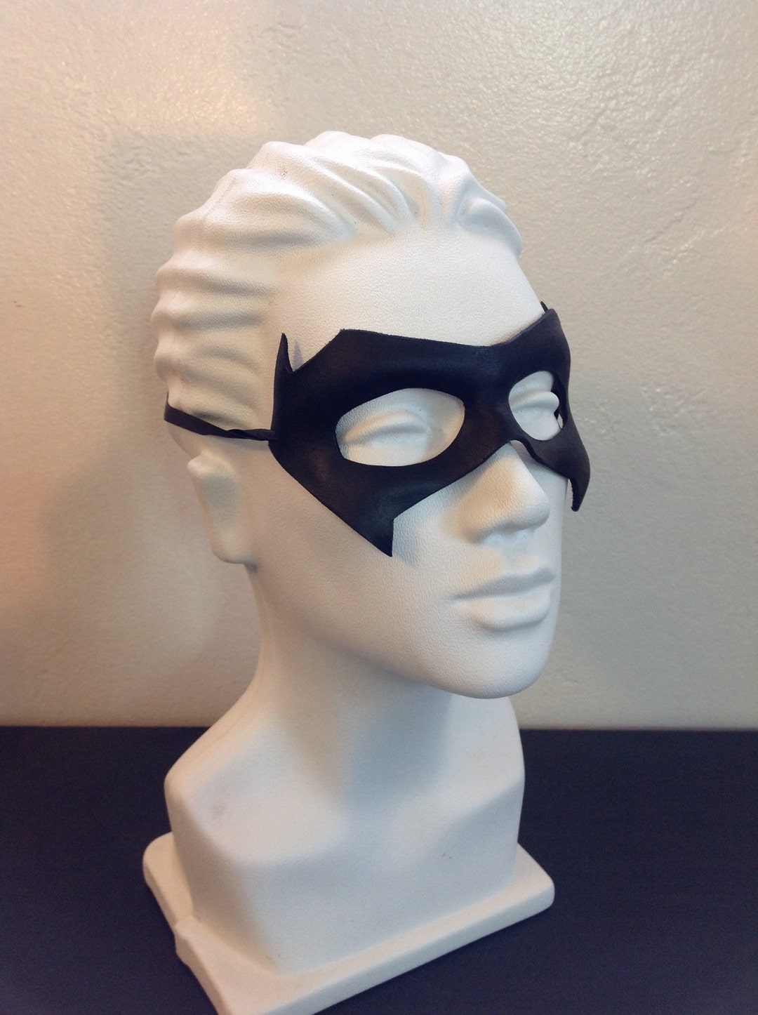 Handmade Leather Robin Mask - Etsy