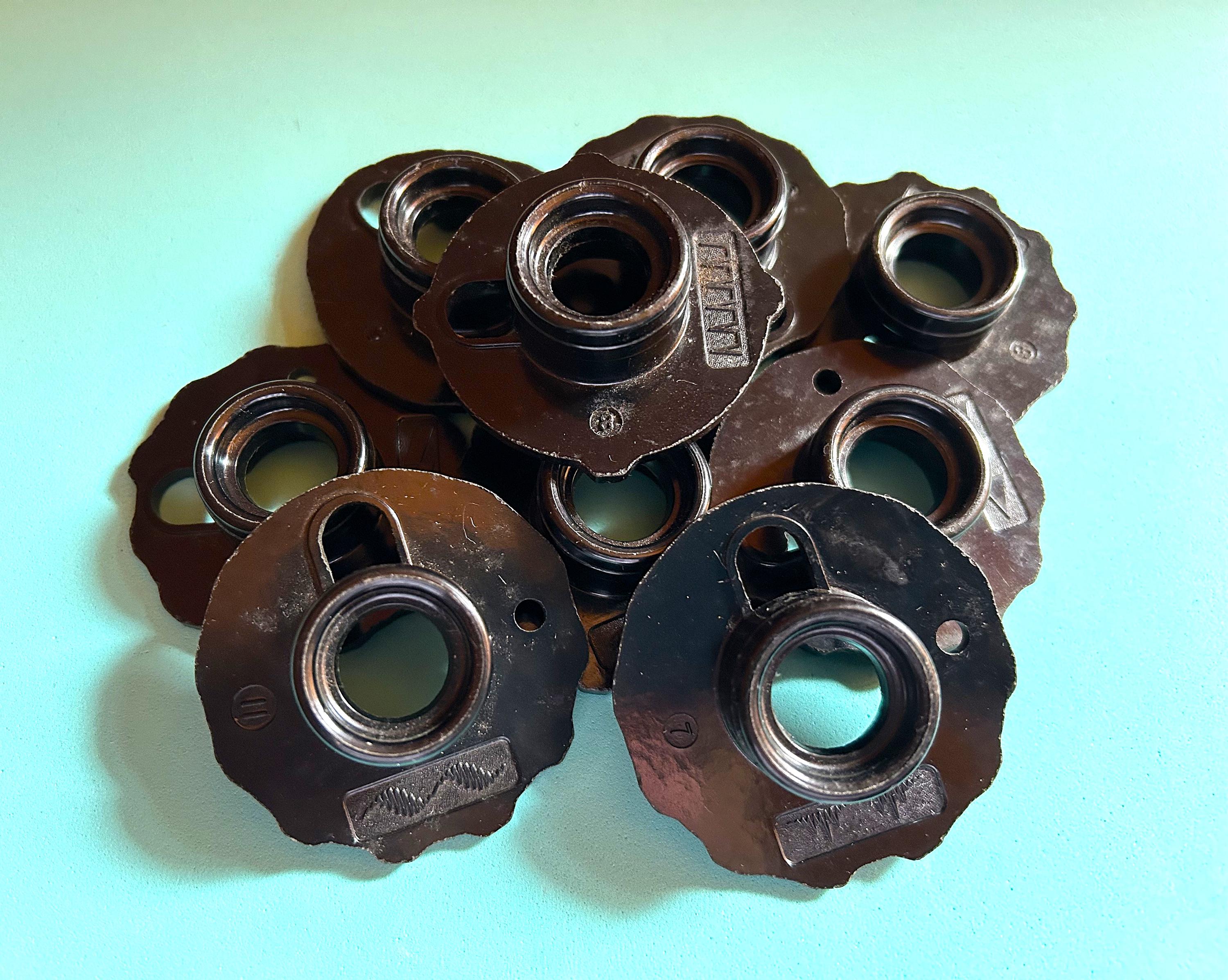Vintage Singer Sewing Machine Fashion Discs: Black Top Hat Cams - Etsy