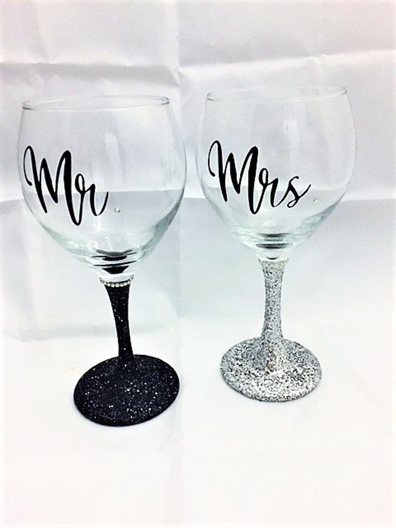 Mr And Mrs Wine Glass Set Personalized Wedding T Custom Etsy