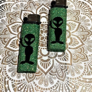 Alien Lighter Set, Green Glitter Lighter, Extraterrestrial Disposable ...