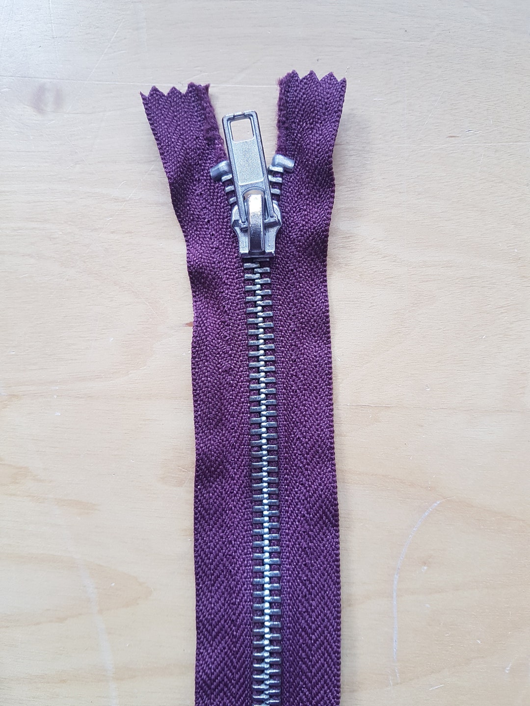 Plum / Deep Burgundy / Red Silver Metal Zip Chunky Heavy 15 Inch Closed ...