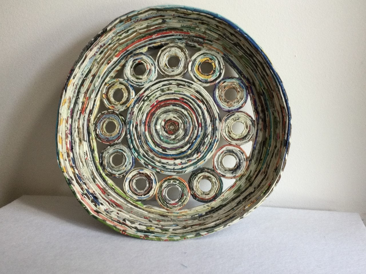 Recycled Magazine Bowl or Basket With Decorative Circle Design ...