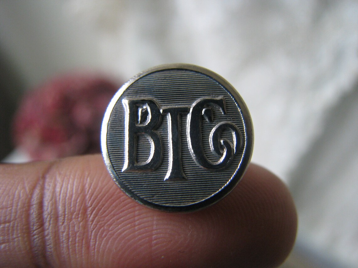 Antique B. T. Co. Work Button, Waterbury Button Co. (5/8'') - Etsy