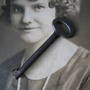 Antique Halloween Decor, Antique Twisted Key, Antique Barrel Key ...