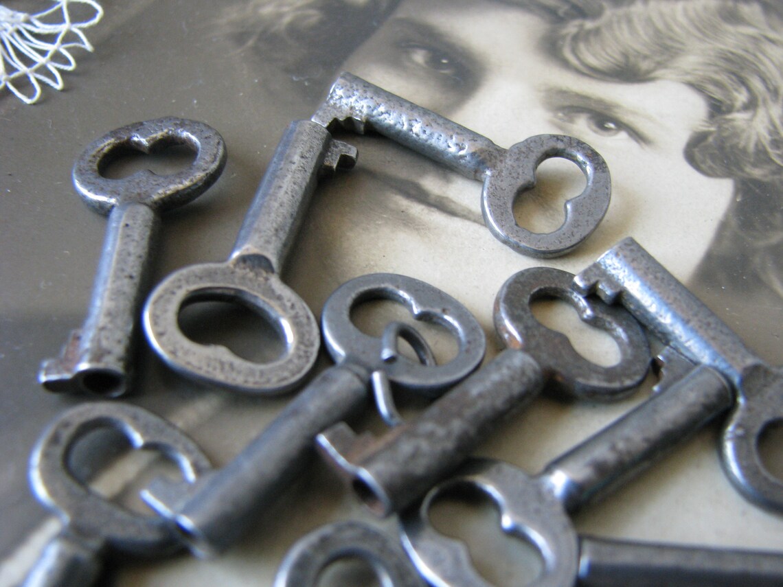 Antique Key Pendant, Small Antique Key, Antique Steampunk Key ...