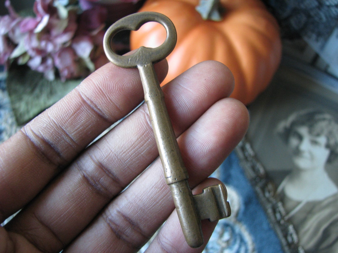 Antique Halloween Decor, Antique French Key, Antique Skeleton Key ...