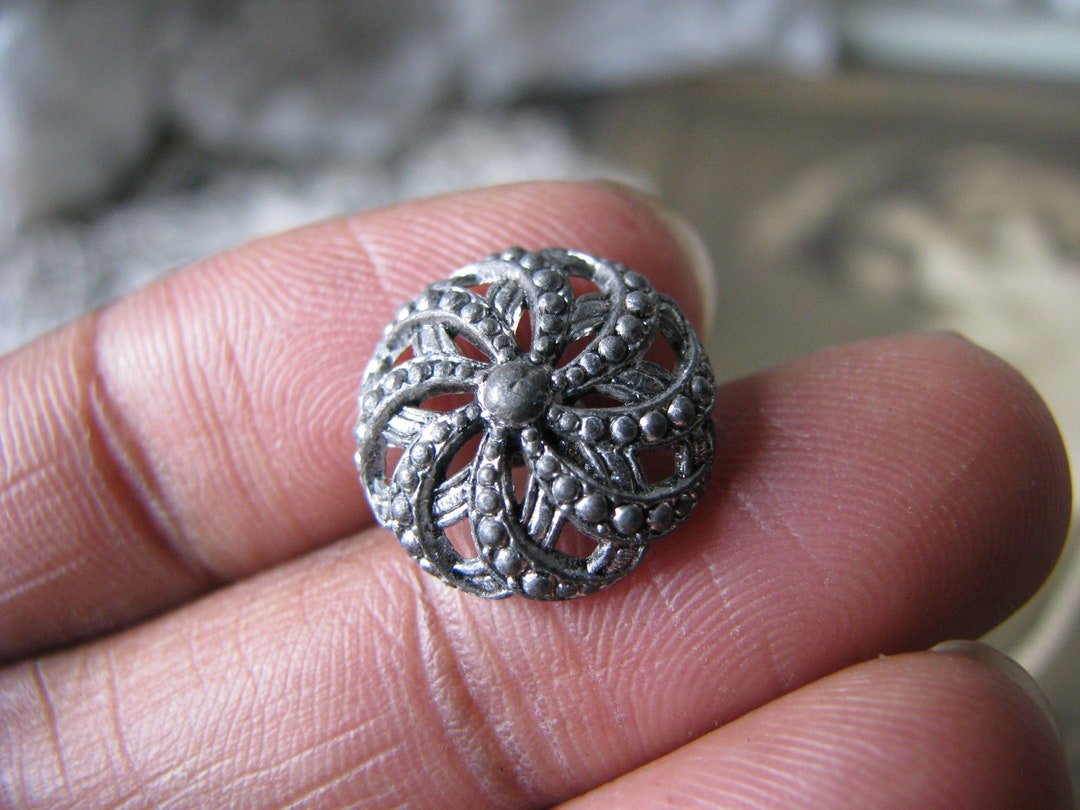 Antique Pewter Button Victorian Pewter Button, Antique Pinwheel Button ...