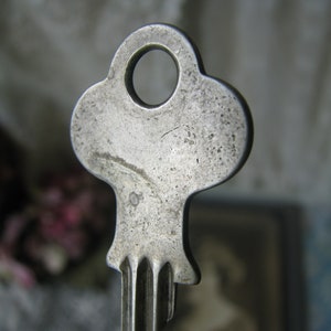 Antique Brass Clover Key, Steampunk Jewelry, the Graham Mfg. Co. - Etsy