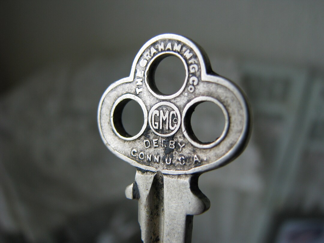 Antique Brass Clover Key, the Graham MFG Co., Steampunk Jewelry - Etsy