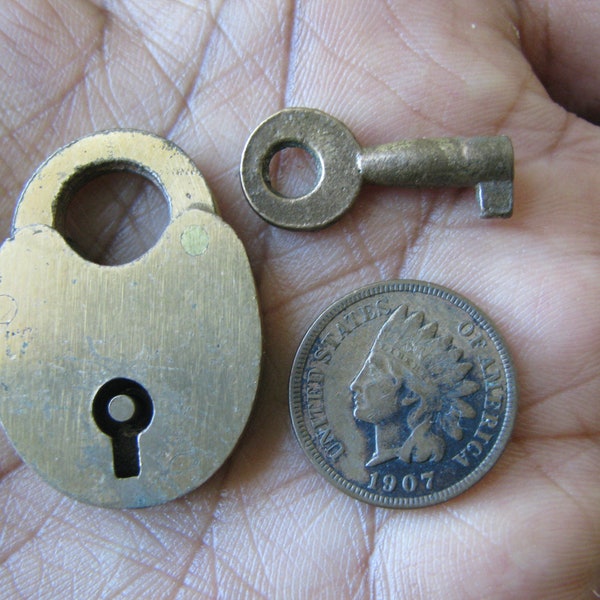 Victorian Small Padlock and Key - Etsy