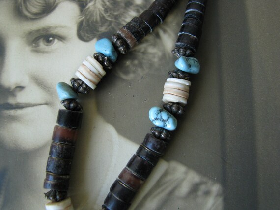 Vintage Native American Beaded Shell Necklace. Vintag… - Gem