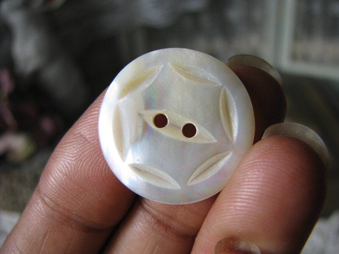 Antique Carved Shell Button Antique Mother of Pearl Button - Etsy
