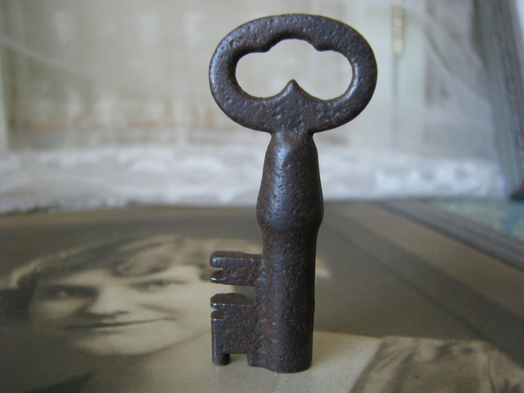Antique Halloween Decor, Antique French Key, Antique Padlock Key, Large ...
