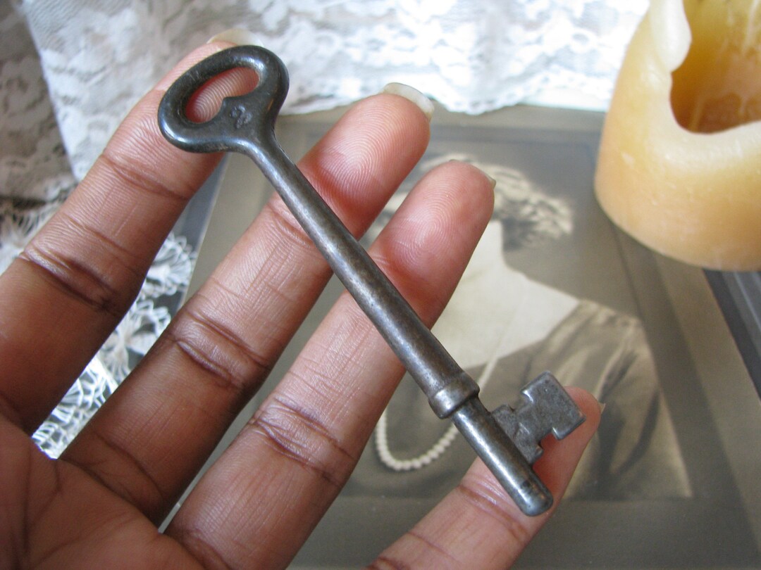Antique Halloween Decor, Antique French Key, Antique Skeleton Key ...