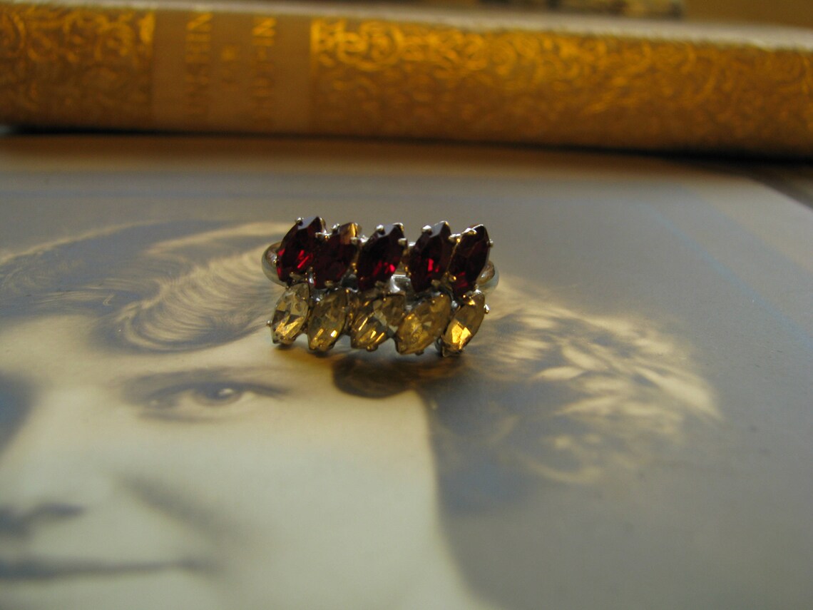 Vintage Red Rhinestone Ring Vintage Costume Ring Ruby Glass - Etsy