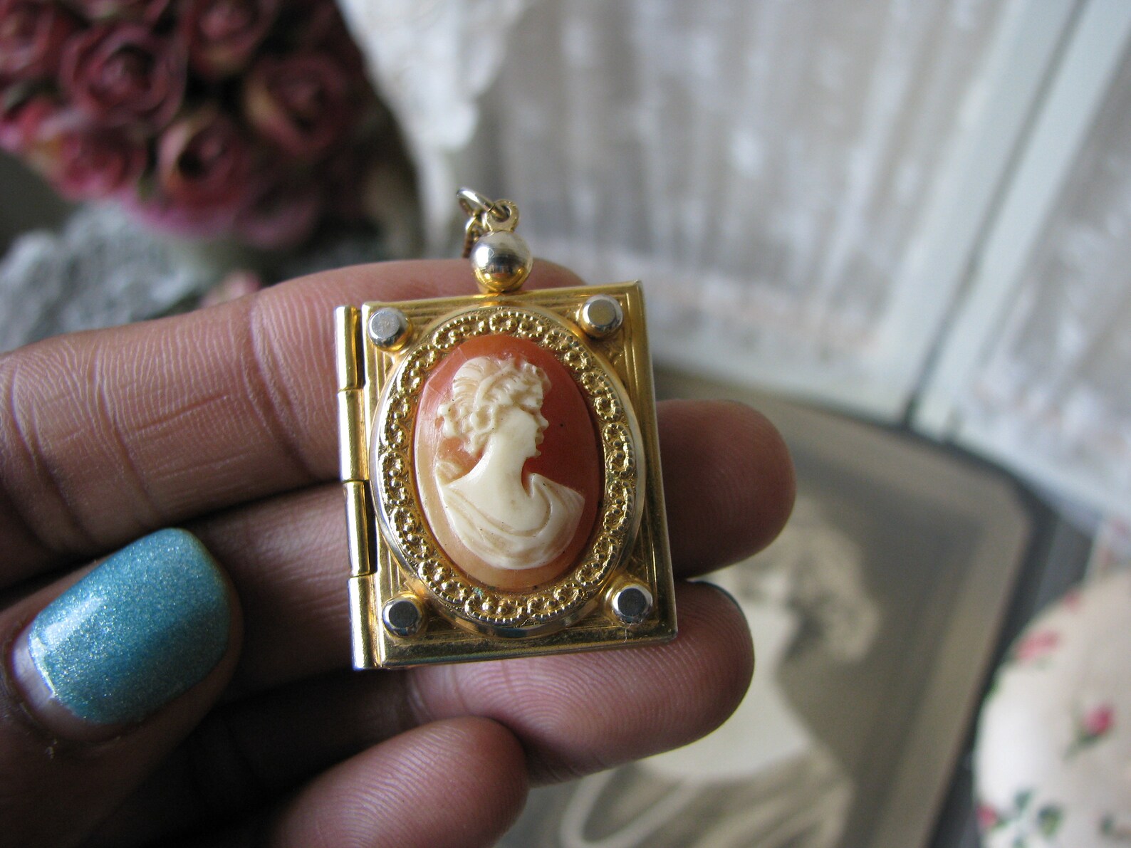 Vintage Cameo Book Locket, 16'' Chain - Etsy