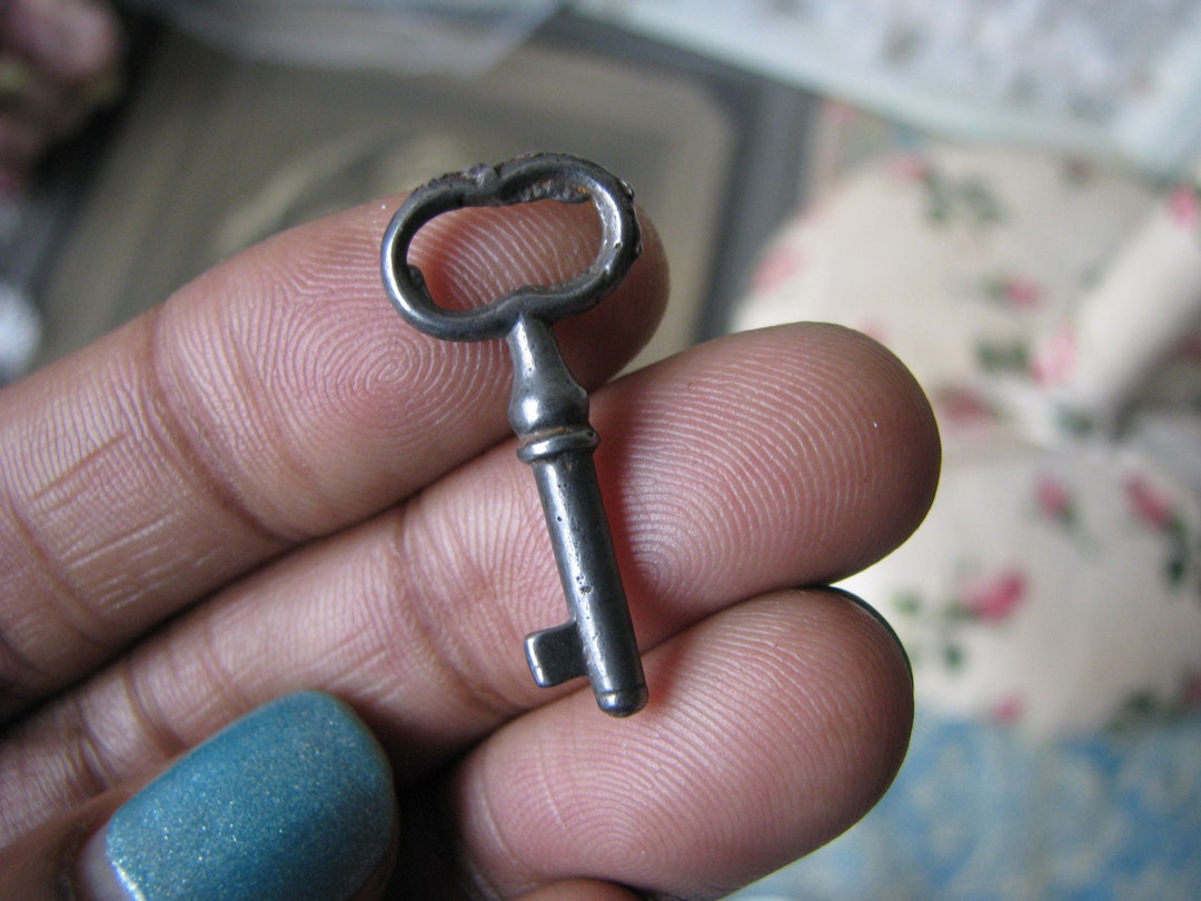 Miniature Key, Tiny Antique Key, Antique Heart Shaped Key, Antique ...