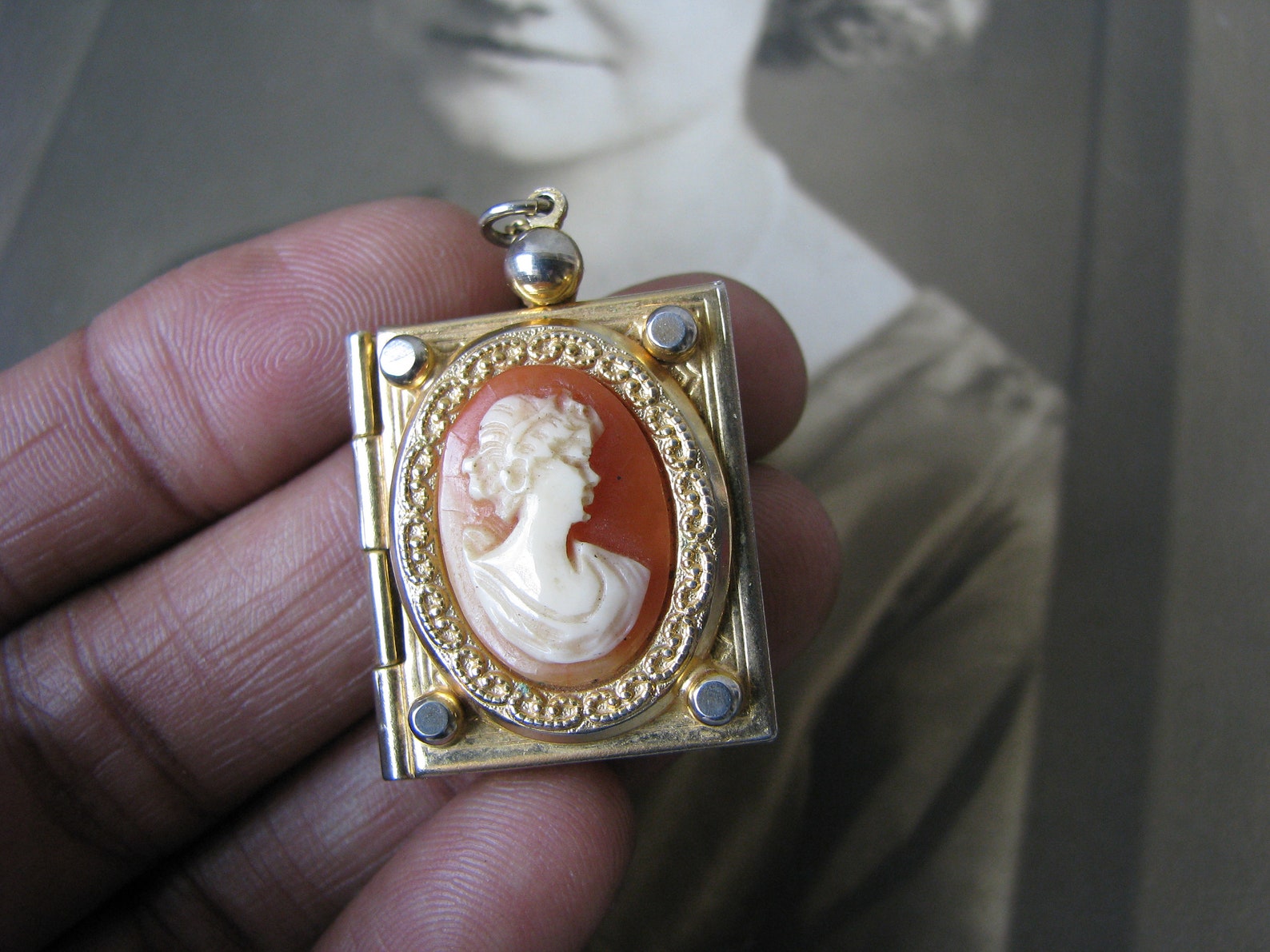 Vintage Cameo Book Locket, 16'' Chain - Etsy