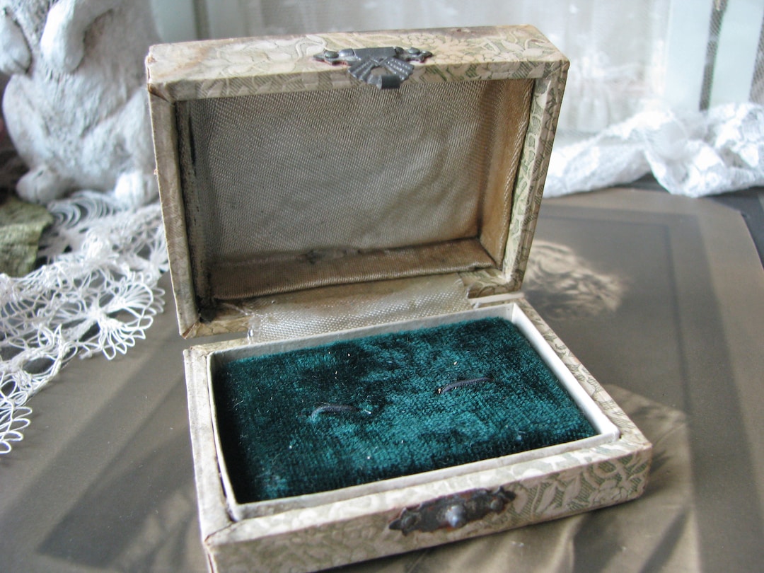 Antique Jewelry Display Box, Antique Jewelry Presentation Box, Antique ...