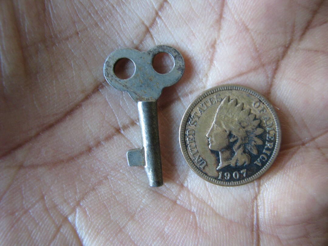 Miniature Antique Winding Key Pendant, Steampunk Jewelry - Etsy