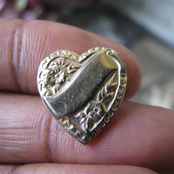 Sweetheart Brooch - Etsy UK