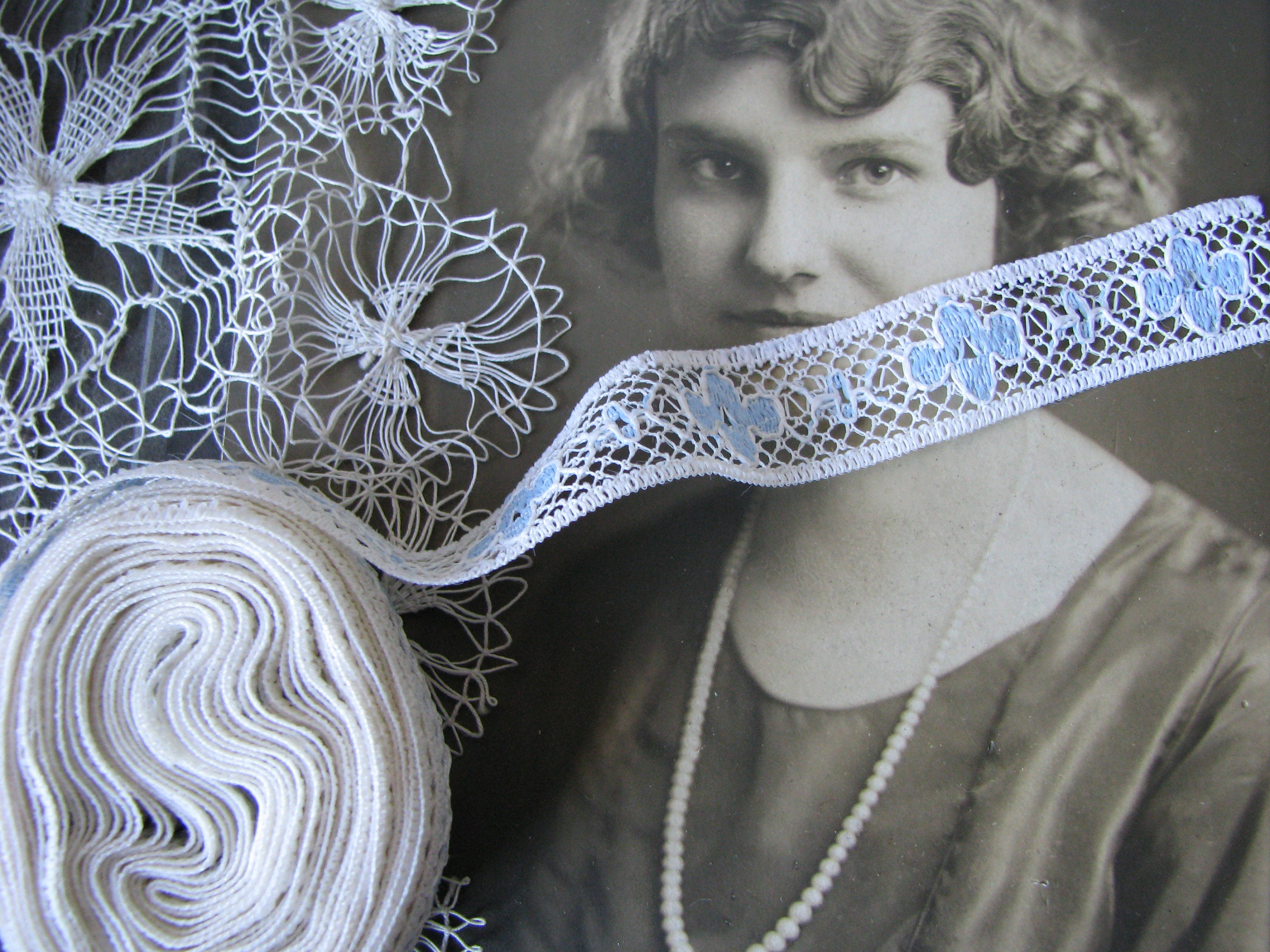 Vintage Lace Trim Nottingham Lace Trim Blue & White Lace | Etsy