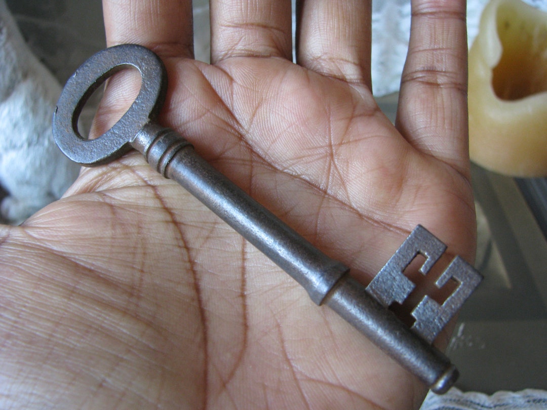 Antique Halloween Decor, Antique French Key, Antique Skeleton Key ...