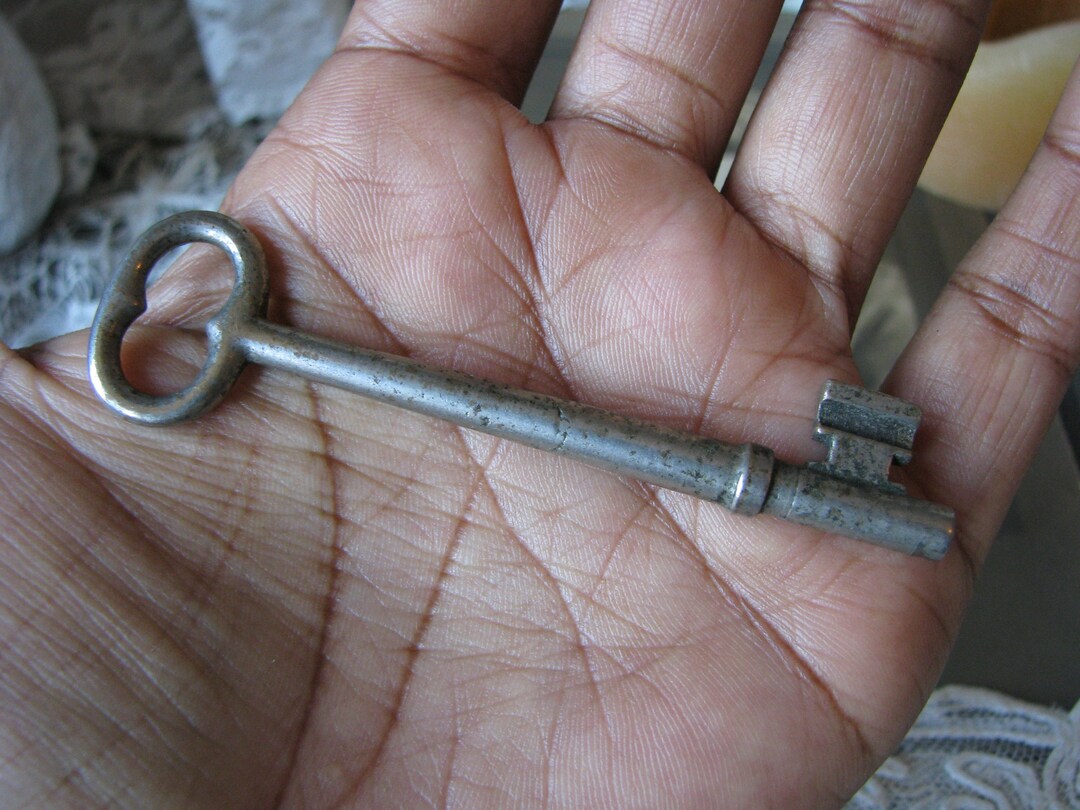 Antique Halloween Decor, Antique French Key, Antique Skeleton Key ...