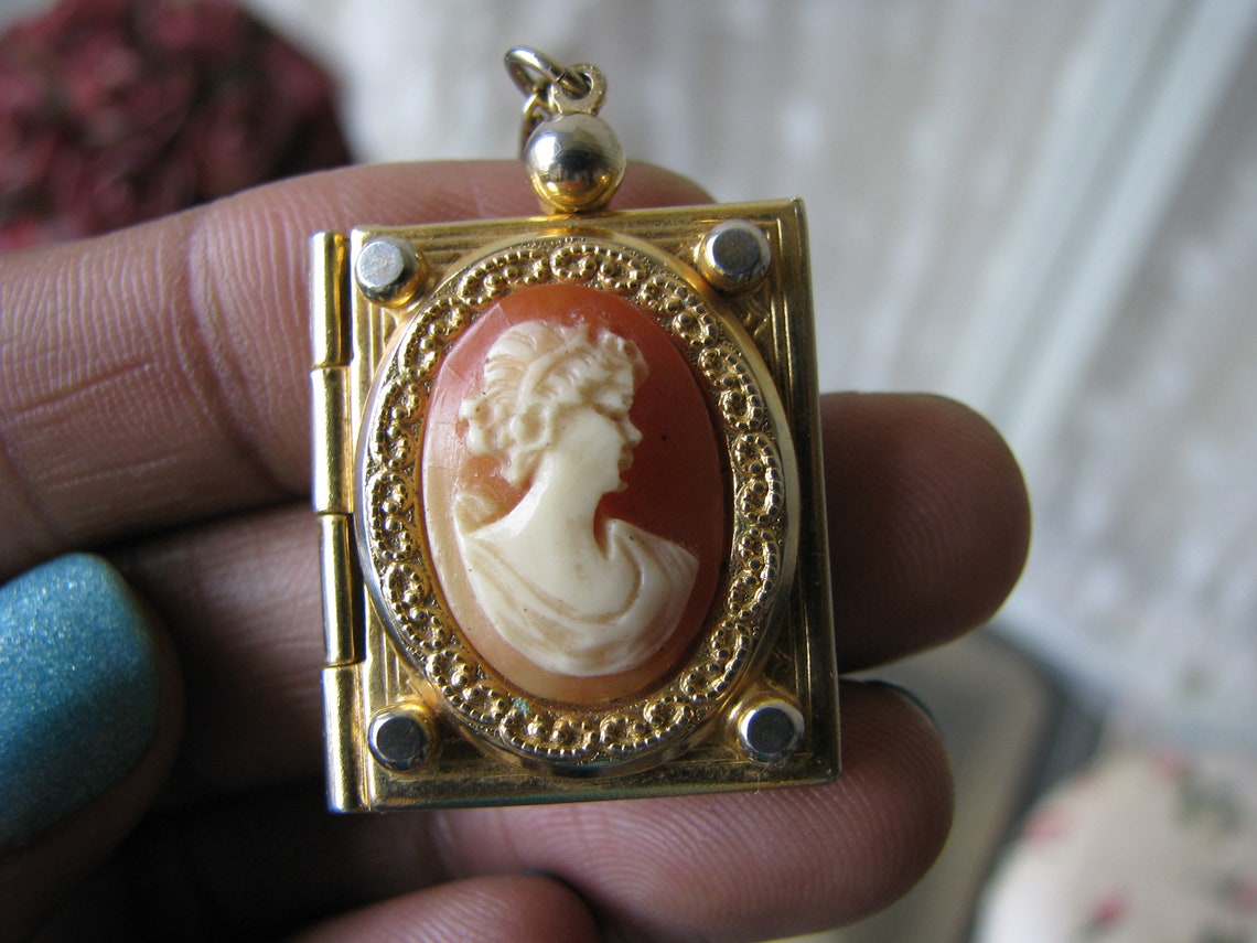 Vintage Cameo Book Locket, 16'' Chain - Etsy