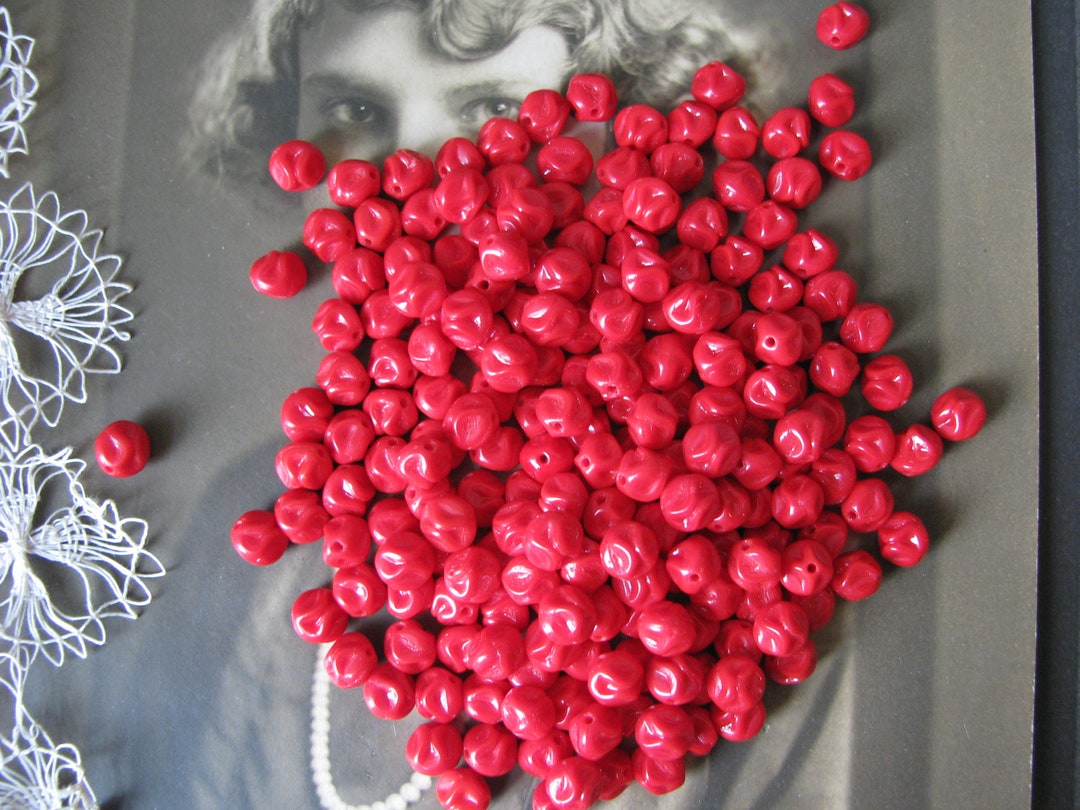 1920s Red Swirled Glass Flapper Beads, Assemblage Beads - Etsy