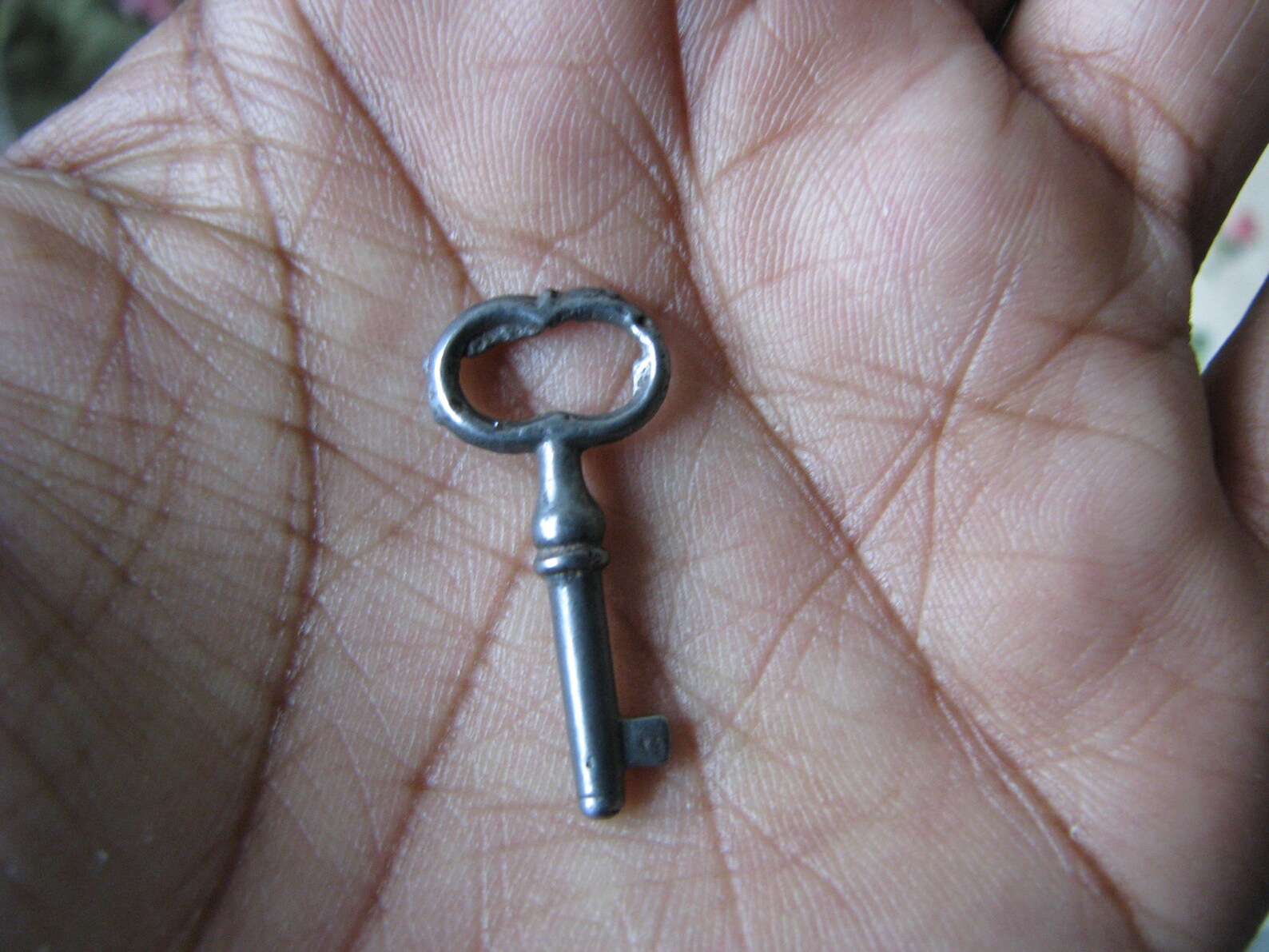 Tiny Antique Heart Shaped Skeleton Key, Steampunk Jewelry - Etsy