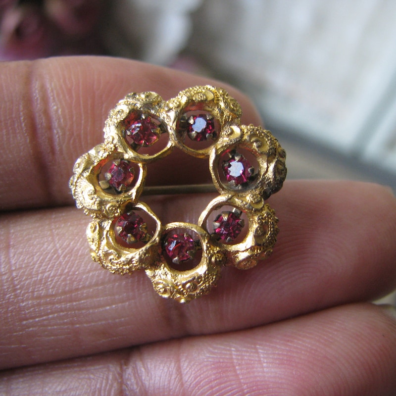 Pinchbeck Brooch - Etsy