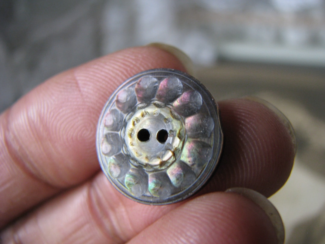 Antique Carved Shell Button, Antique Mother of Pearl Button, Mother of ...