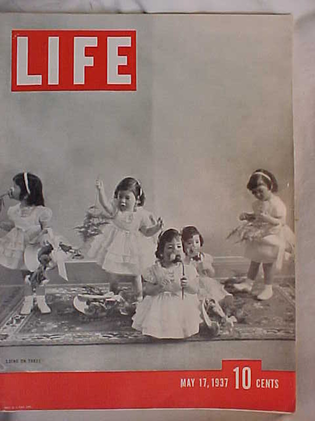May 17, 1937 LIFE Magazine With the Quins at Age Three on the Cover Has ...